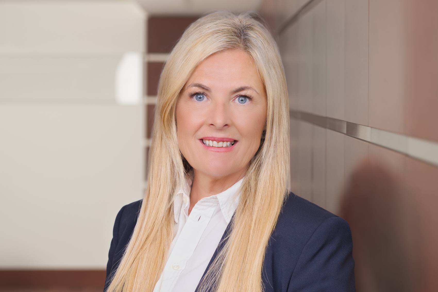 Nicole Maurer - Exklusiv Immobilien Schweiz AG